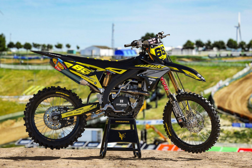 Suzuki ATTACK Graphics Kit – OMXGraphics