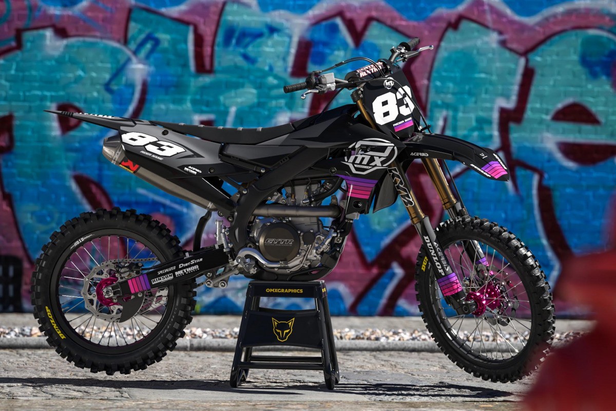 Yamaha CHARGE 2 Graphics Kit – OMXGraphics