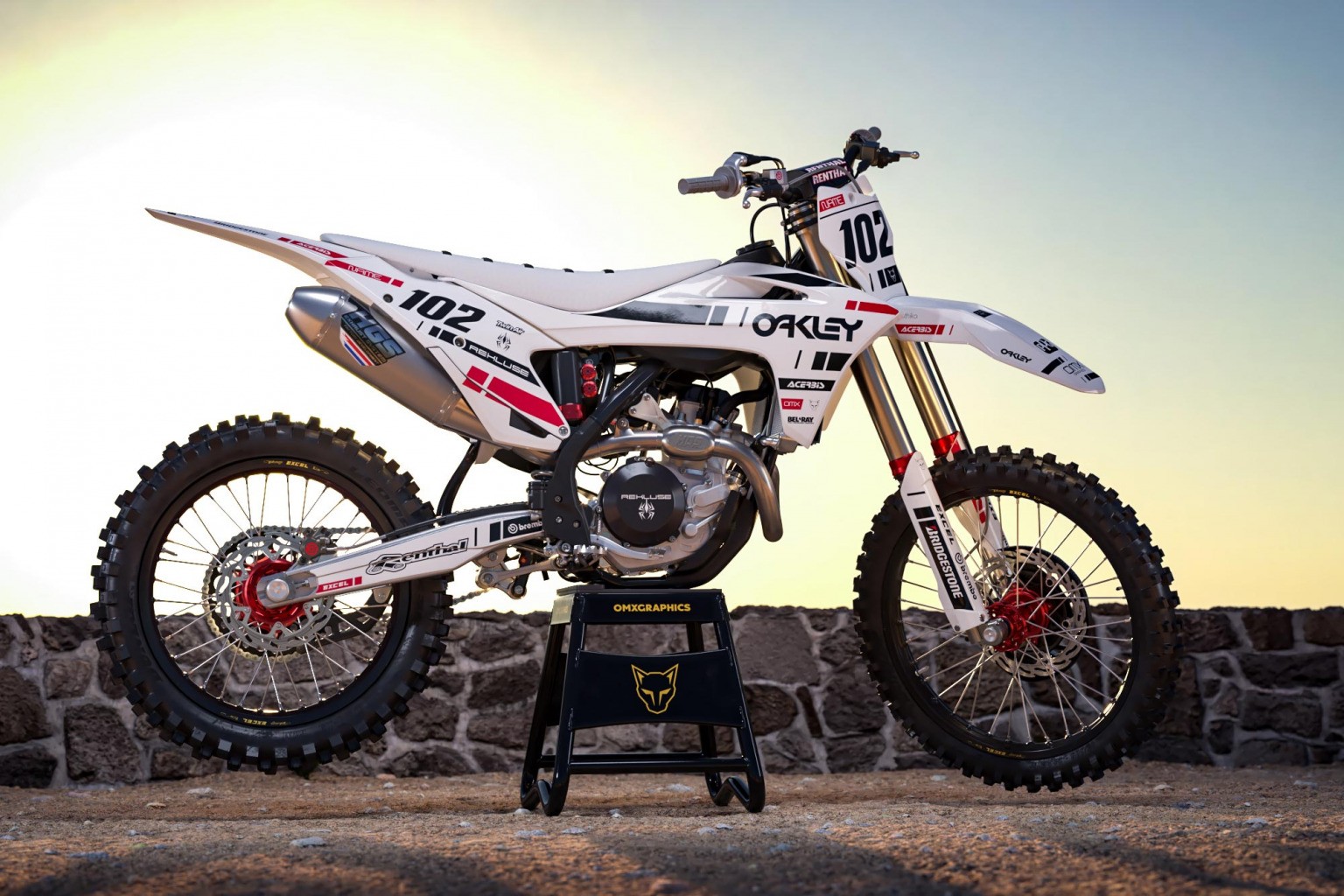 GasGas SPLIT Graphics Kit White Red – OMXGraphics