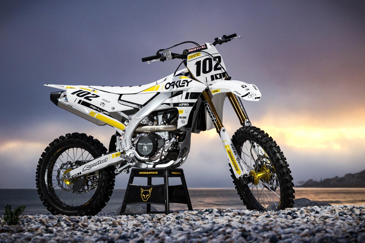 Yamaha SPLIT 2 Graphics Kit – OMXGraphics