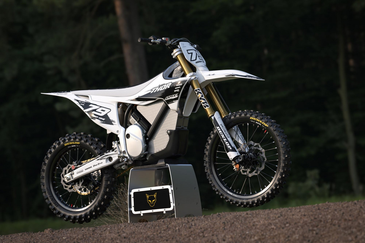 Stark Varg Graphics Kit PUNCH – OMXGraphics